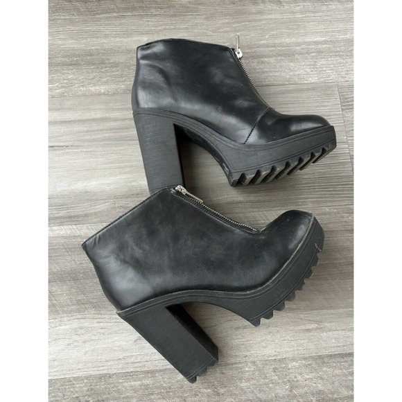 Mossimo Supply Co. | Shoes | Goth Black Faux Leather Ankle Booties Size ...